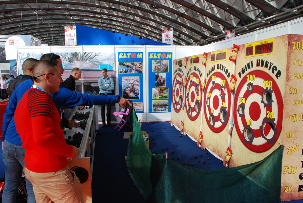 Elton introduces new Point Hunter game - InterPark