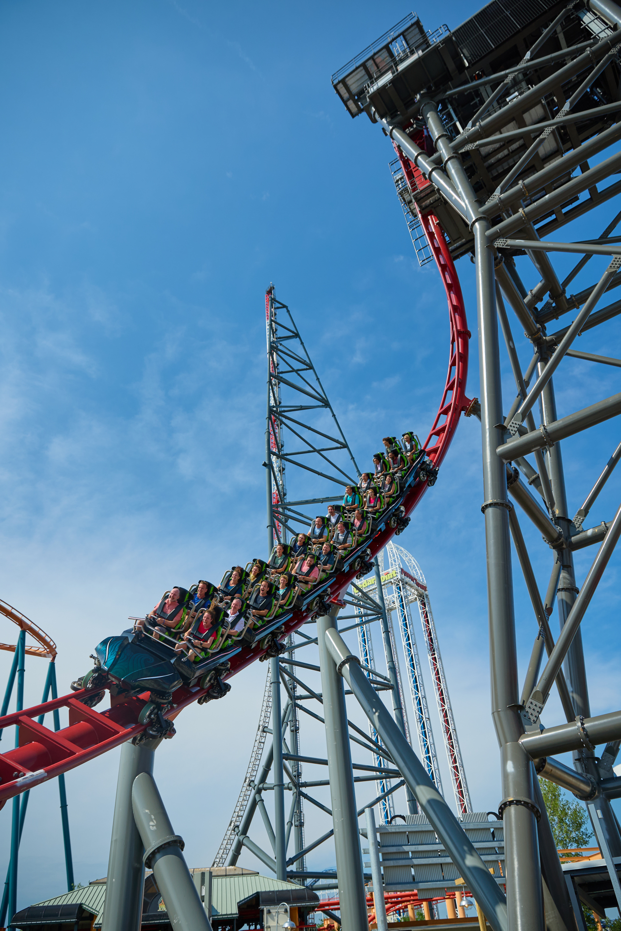 Cedar Point’s opens record-breaking Siren’s Curse tilt coaster - InterPark